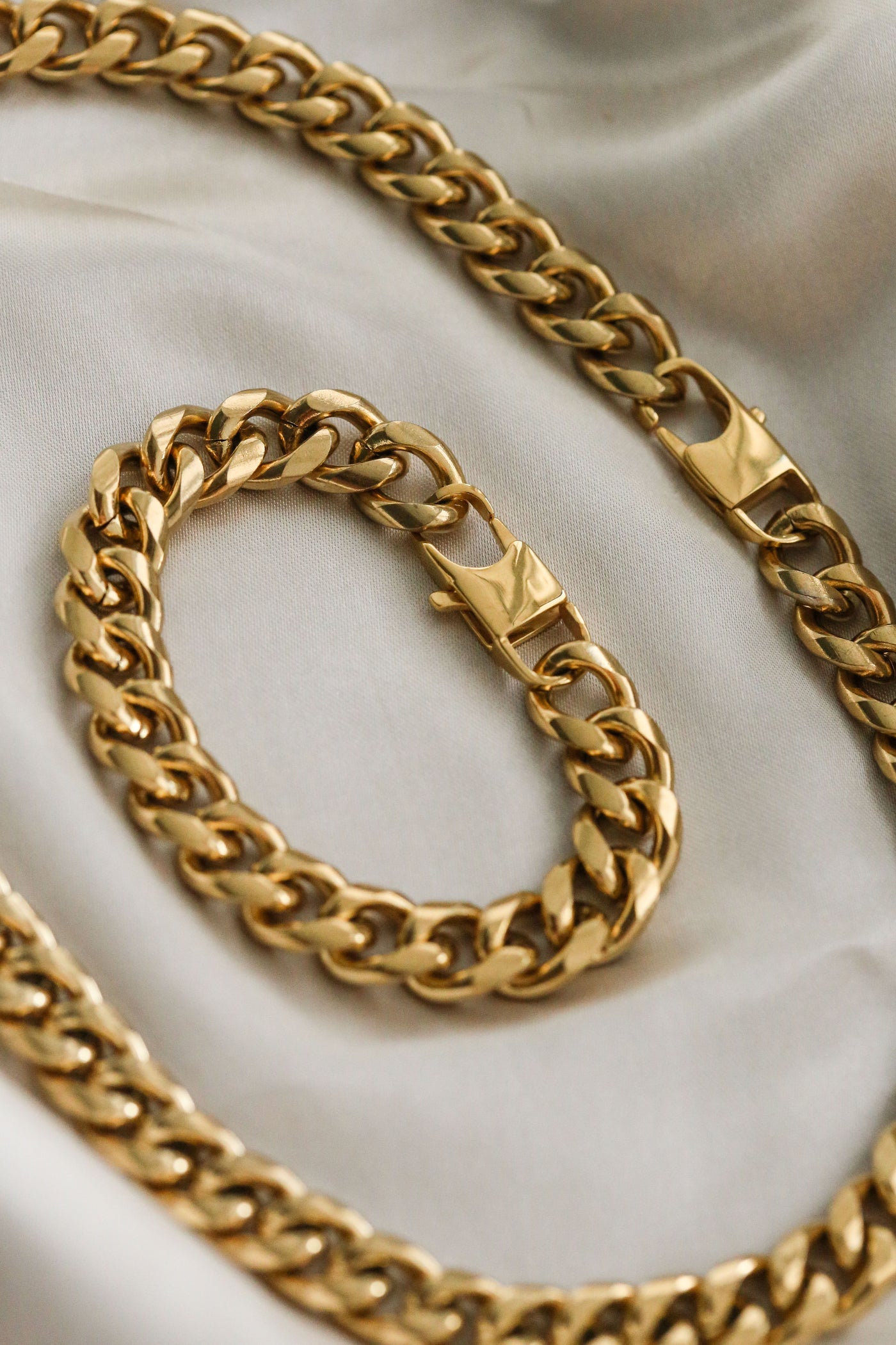 Chelsea Chain Set
