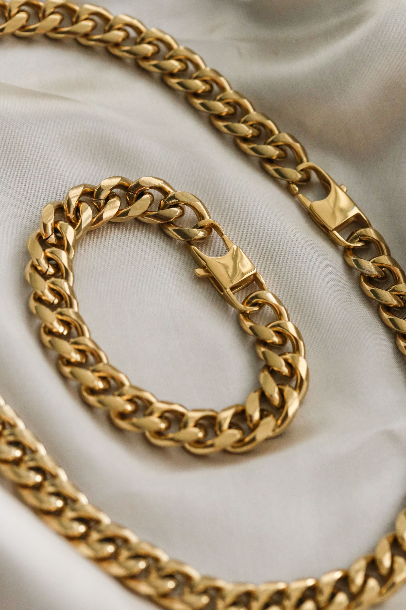 Chelsea Chain Set